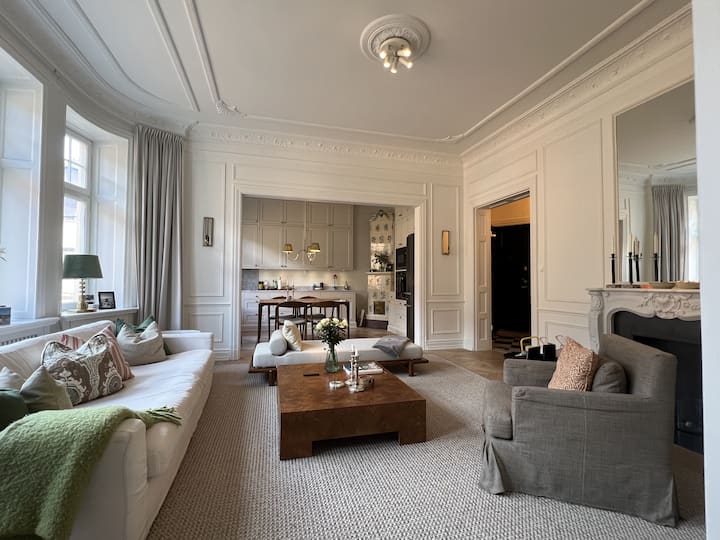 Top Modern Two Bedroom Apartment - Stockholm