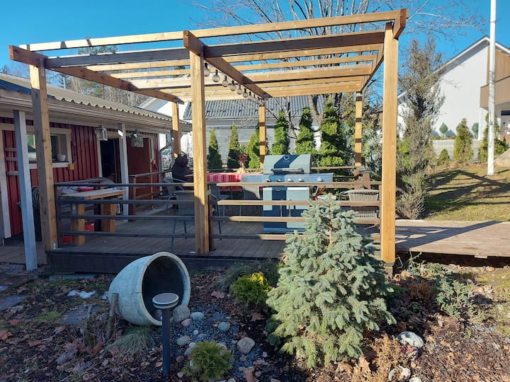 Omakotitalo 130 M2 Rauhallisella Asuinalueella. - Espoo