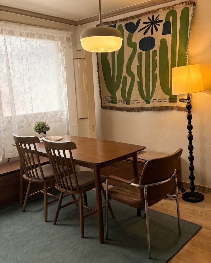 Ktx도보5분, 초량역도보1분,방 3개,침대 5개, 각방 에어컨 4대,얼리체크인,무료짐보관 - South Korea