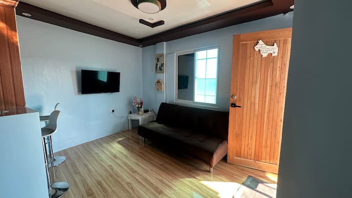 Tchaicovsky’s Haven.
W/ac, Wifi & Parking - Bataan