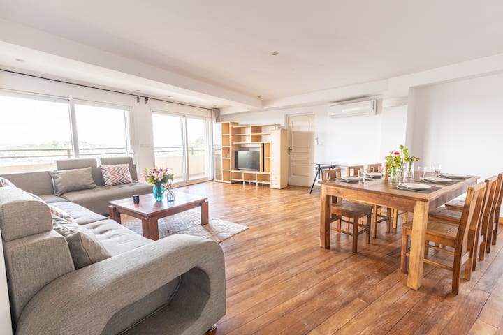 Grand T3 Dans La Haute Ville - Antananarivo