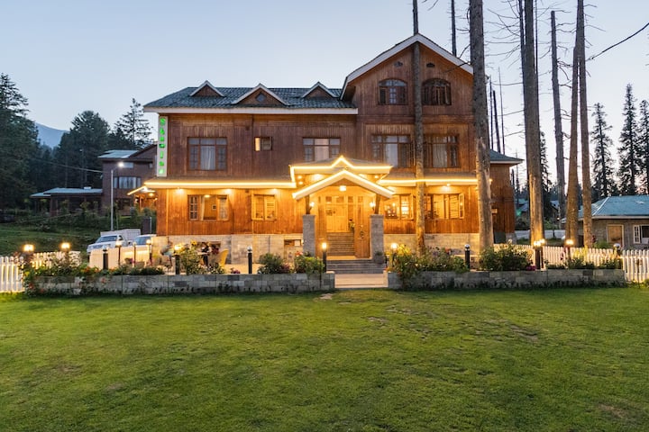Villa W/ Gondola Access & Home Meals, J&k - Gulmarg