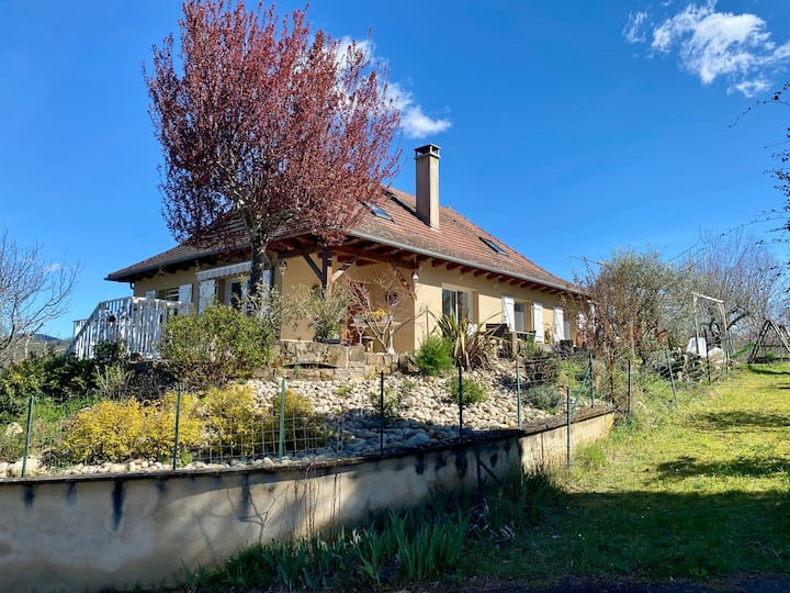 Maison Sur Les Hauteurs De Beaulieu Sur Dordogne - Beaulieu-sur-Dordogne