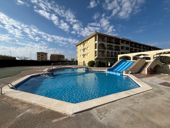Jardins Del Mar: Piscina I Jardí A 600 M Platja - Pals