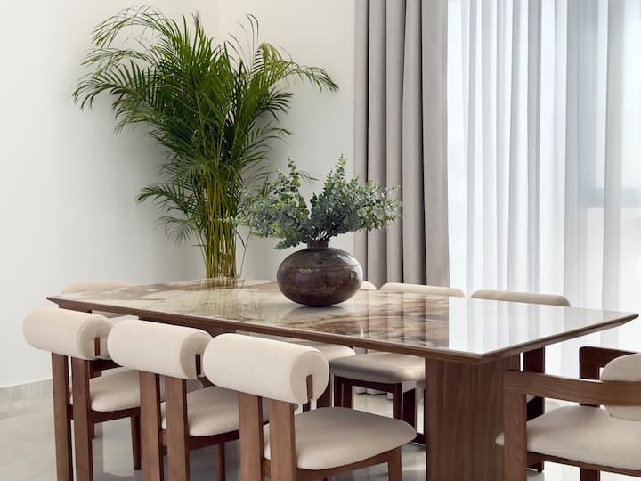 Serenity Stay - Beautiful Villa Near Auh Airport - Abou Dabi