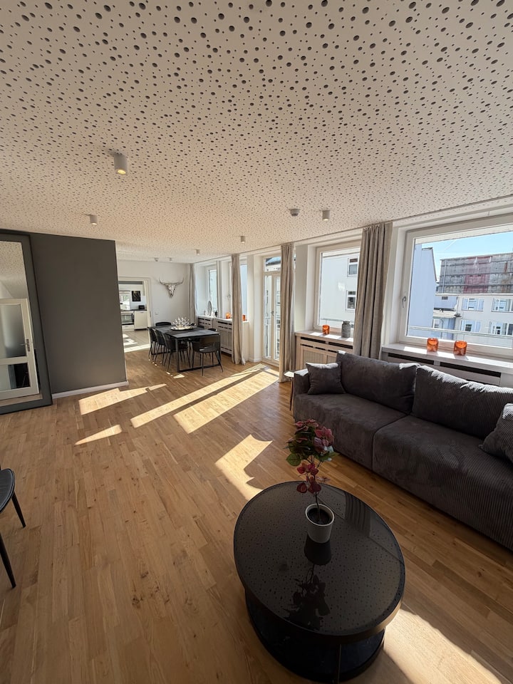 250qm / Tischtennis / Tischkicker / Zentral - Hamburg