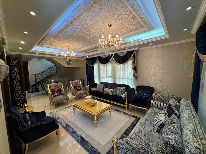 Ajman Luxury Family Villa 7br
Perfect For Families - Ajman