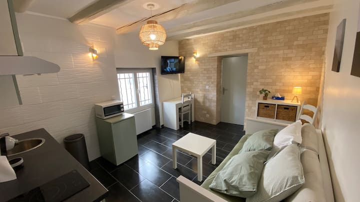 Studio Cosy Au Cœur Du Village De Lambesc - Lambesc