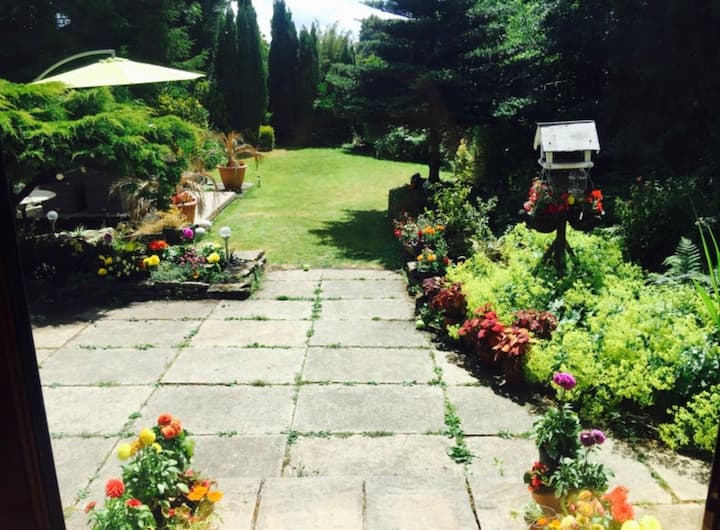 Double Bedroom With Ensuite And Dedicated Office - Bury