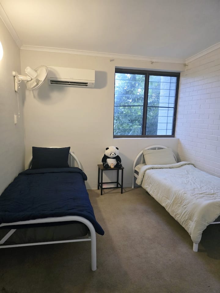 Comfortable Twin Room In Darwin Cbd | Central Stay - Darwin