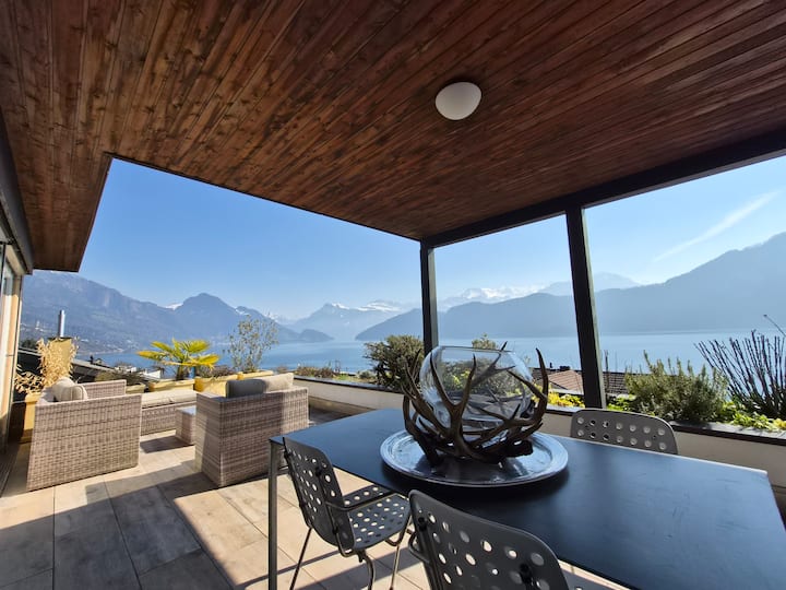 Charming Lakeview Apartment Weggis With Terraces - Weggis