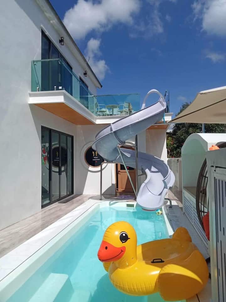 Siriradapoolvilla1 - Sadao