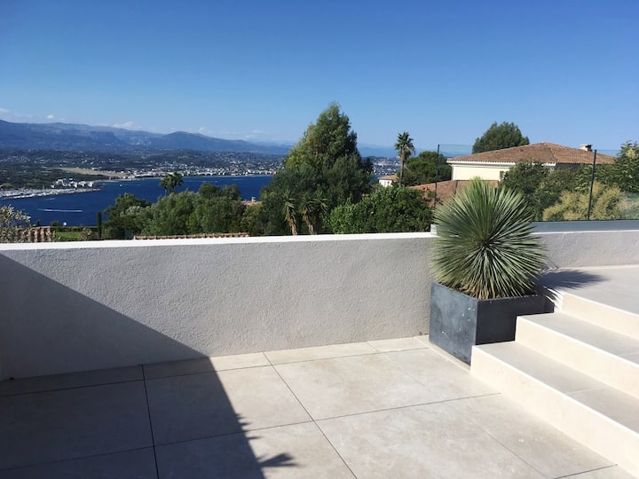 Contemporary Villa With Breathtaking Sea Views - Théoule-sur-Mer