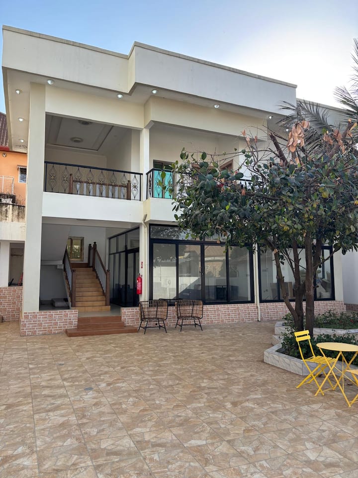 Les Sommets Annexe 1 - Conakry