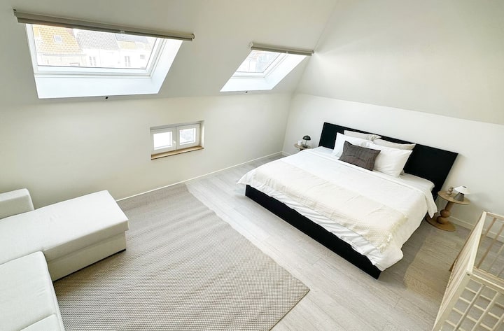 Chic 2 Apartments | 15-min Walk To City Center - Flandre Orientale