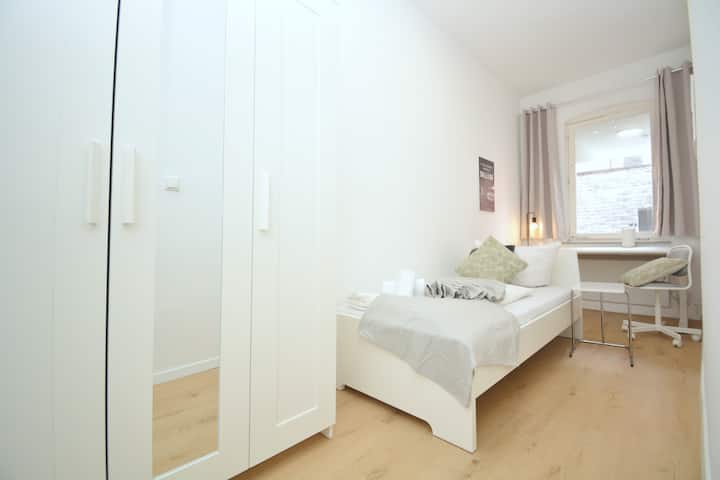 Nue03 - Ferienwohnung Am Klinikum Nürnberg Nord - Nuremberg, Germany