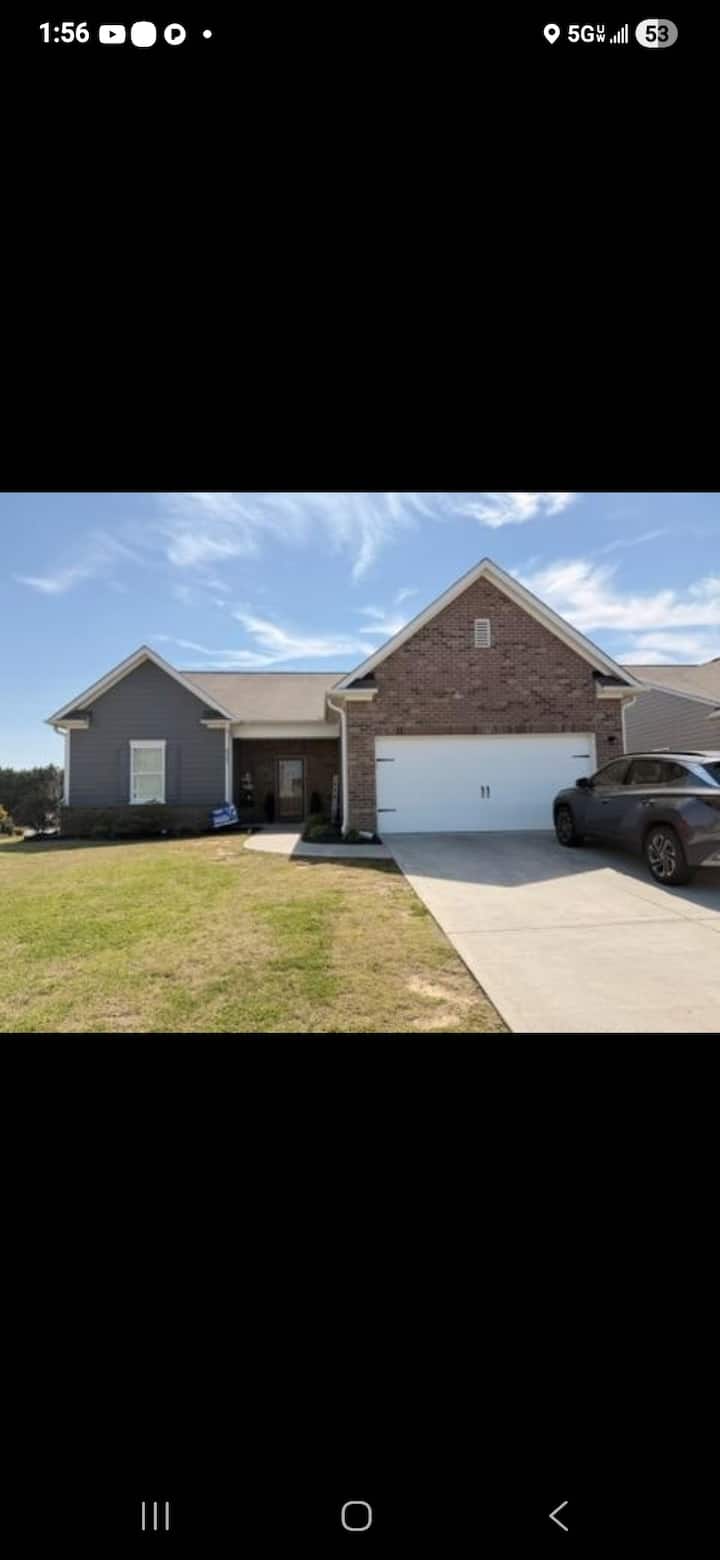 Blessed Cozy Home - Snellville, GA