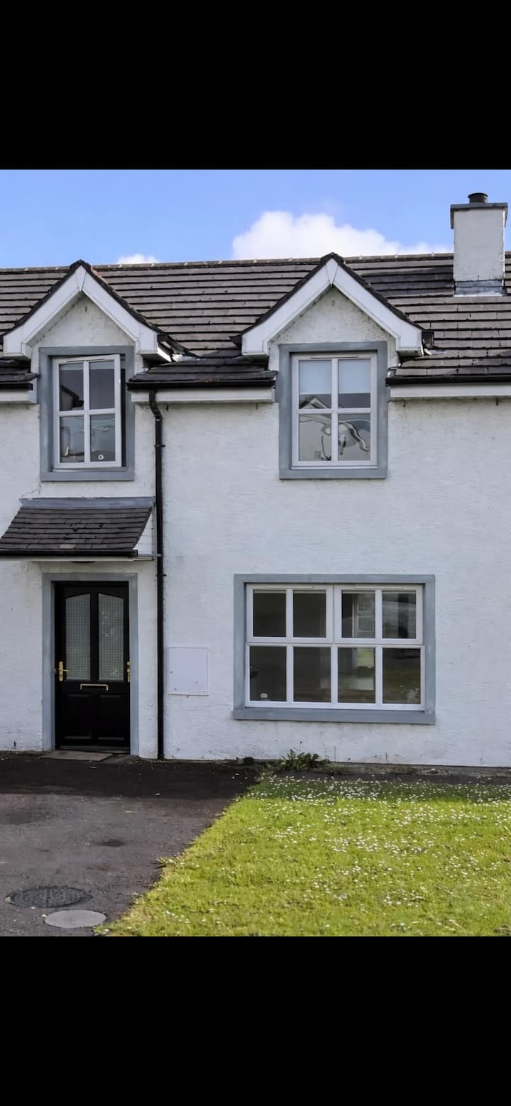 Family Friendly Retreat, Walk To Beach And Town - Bundoran