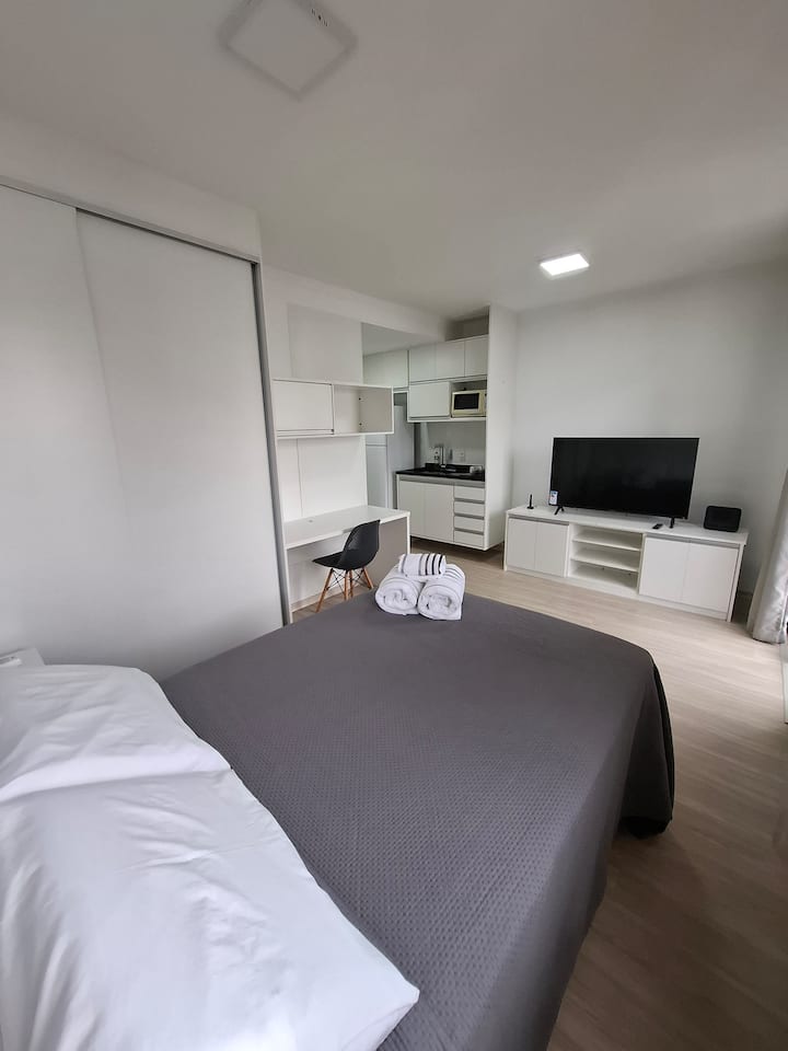 Apartamento | Bairro Liberdade | Ar Condicionado - Brasil