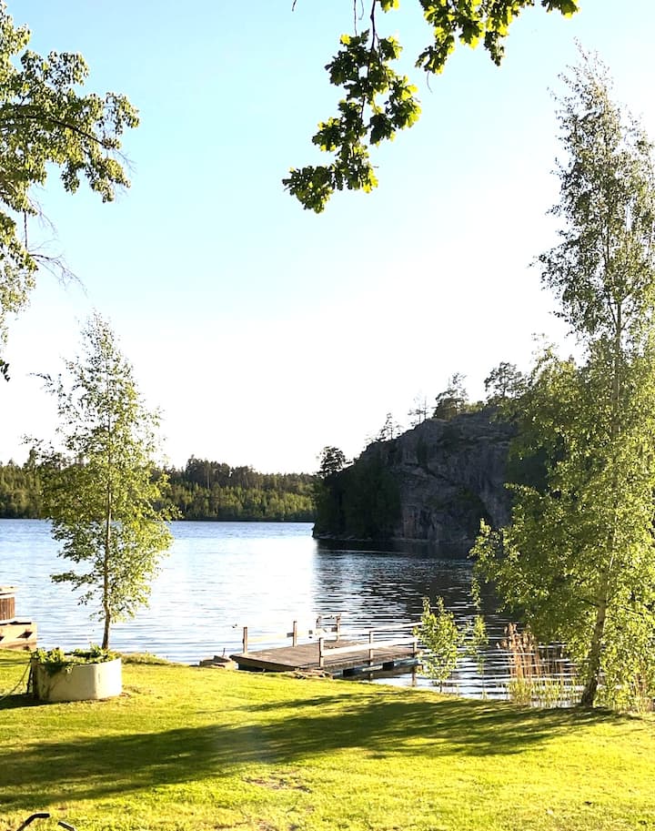 En Pärla Mitt I Skogen Med Egen Sjötomt - Sweden