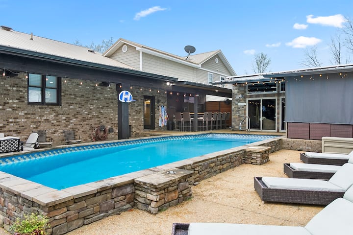 T-town Paradise Getaway - 10 Miles To Bryant Denny - Tuscaloosa, AL