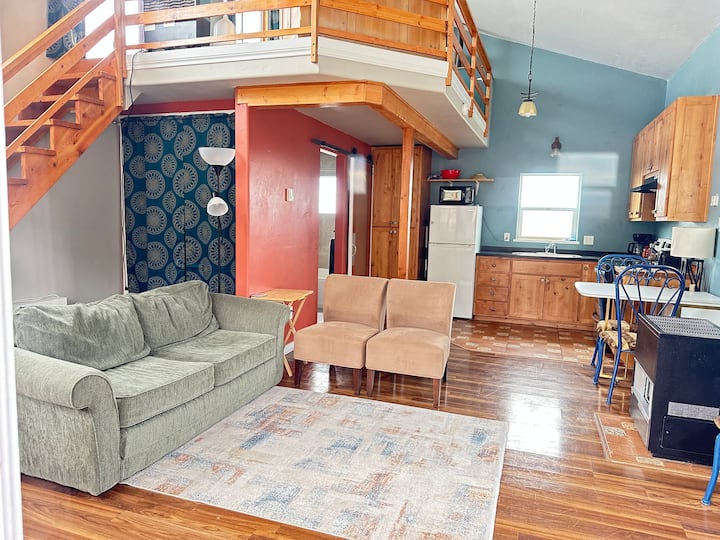 Lillyrey Loft - Crestone, CO