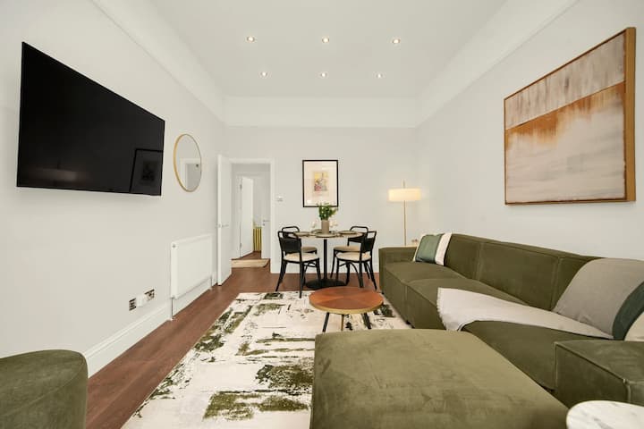 New West Kensington Flat Near Kensington! - London