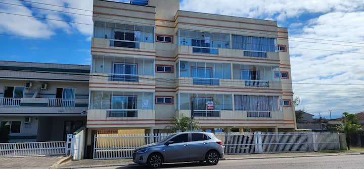 Apartamento De Frente Para O Mar, 50m Da Praia - Guaratuba