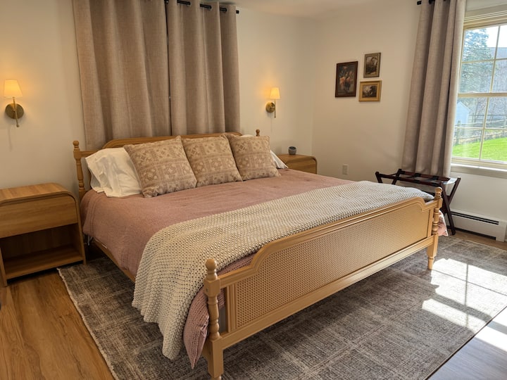 Lancaster Getaway: Amish Farm Views - Lancaster, PA