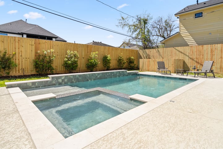 7br Ensuite • Pool/spa • Bridal Prep Room •Slps 21 - Houston