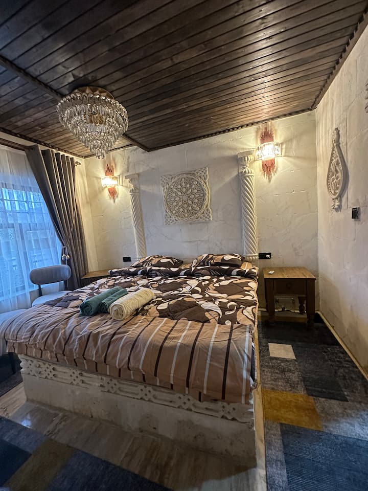 ŞEhrin Kalbinde Bir Eviniz - Mardin