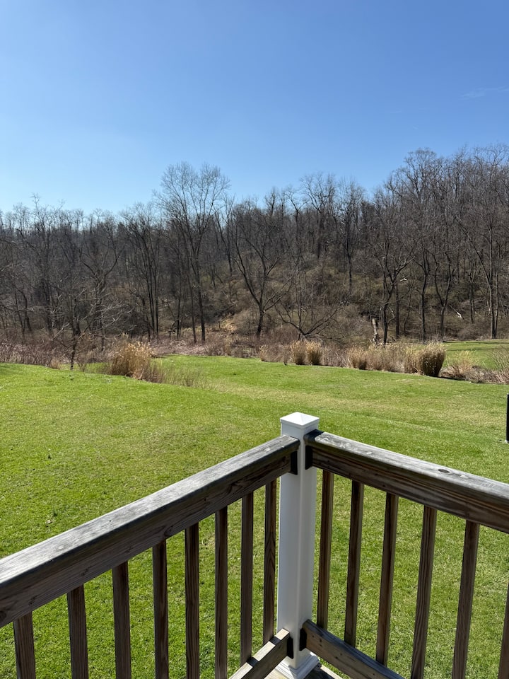 Charming Yellow Home In Penn Hills - Monroeville, PA