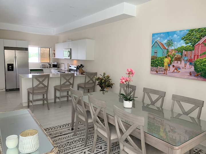Elegant, Spacious Townhouse Near Stunning Beaches - Bridgetown, Barbados