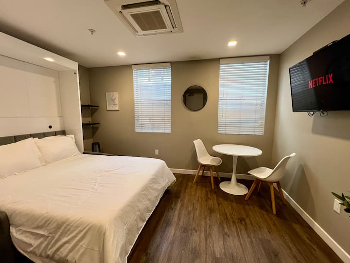 The Perfect Downtown Getaway Spot - Valencia Park - San Diego