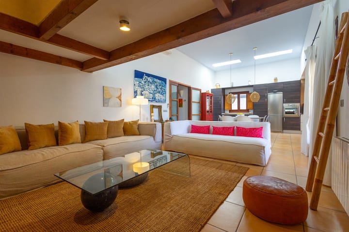 Villa In Ibiza With Pool + Garden + 3 Bedrooms - Ibiza