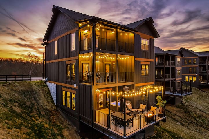 Luxury 5br Mountain Cabin W Free Water Park - Sevierville