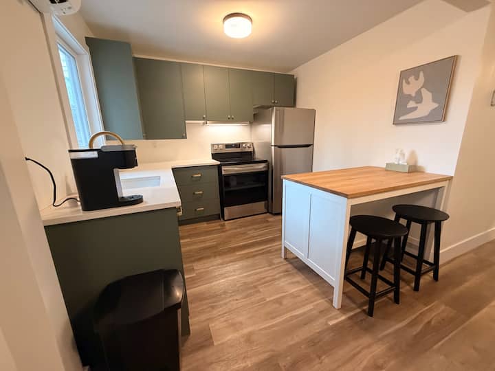 Modern Truro Apartment - Truro