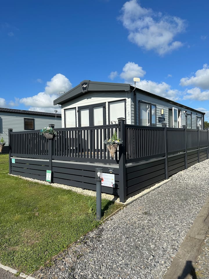 Nellys Haven, 108 Duckpool. - Stratton