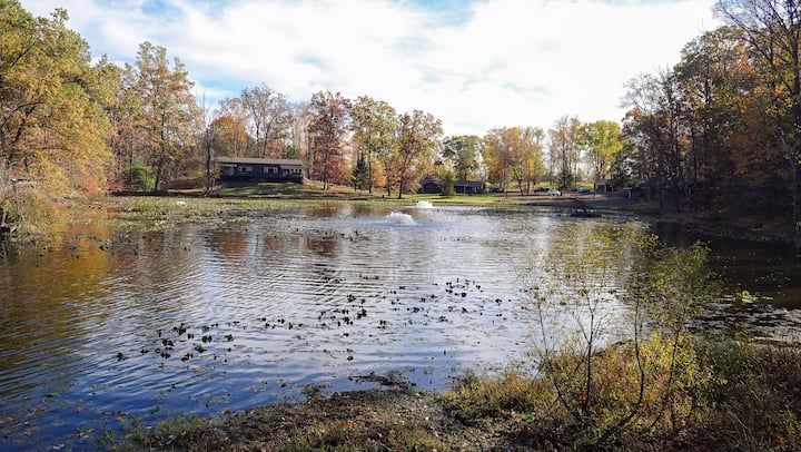 Hawks Haven At Heron Hill Retreat Hot Tub On Lake! - Hudson, OH