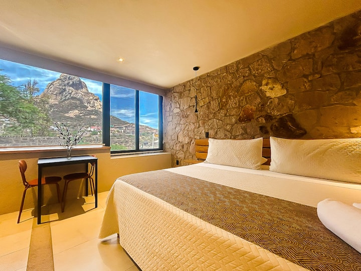 Corazón De Bernal · Suite Con Vista A La Peña - Bernal