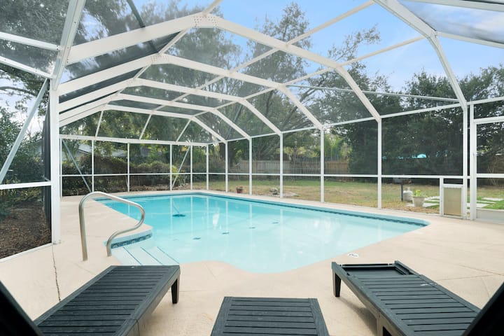 Pool, Spa & Billiards | 3br Tampa Bay Retreat - Palm Harbor, FL