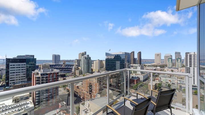 Panoramic Perfection In The Heart Of San Diego - Mission Bay, CA