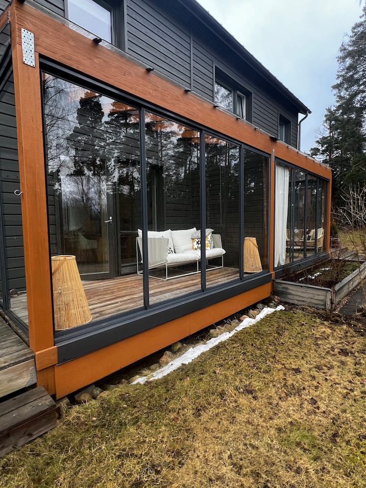 Nordic Home By The Beach | Sauna, Kayak & Metro - Helsinki