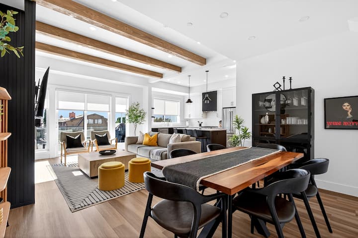 Shore & Vine | Lakeview W/ Rooftop & Hot Tub - Kelowna