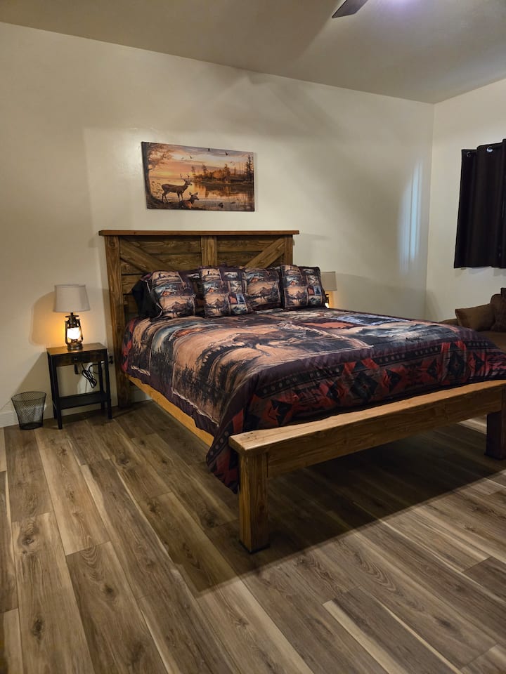 Spapool, Whitetail Deer Suite, Crater Lake, Cozy - Collier Memorial State Park, Chiloquin