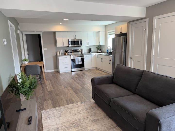 Quiet, Cozy Suite At Coyote Rock Golf Course - Williams Lake