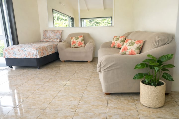 Hidden Haven -Group Retreat-sleeps 7 - Rarotonga