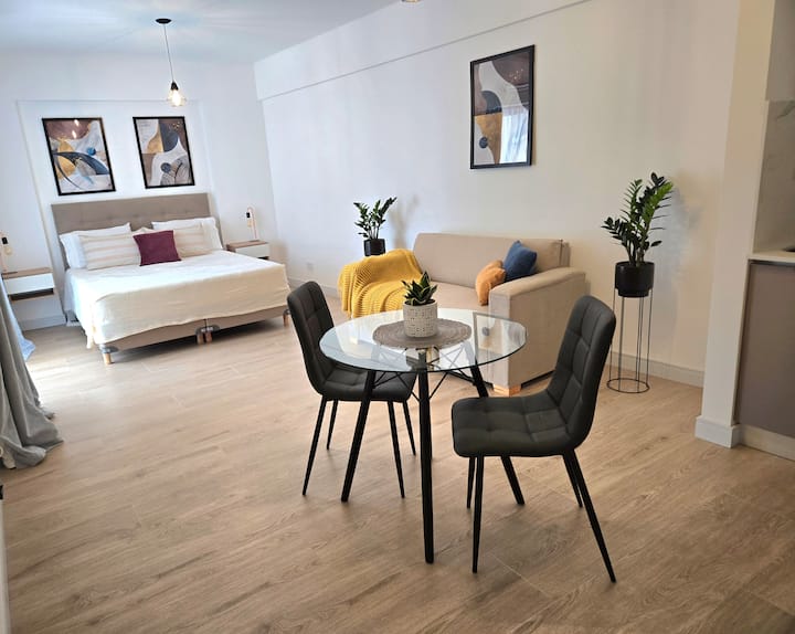 Modern Quiet Studio In Almagro | Pool, Gym, 300 Mb - Argentina