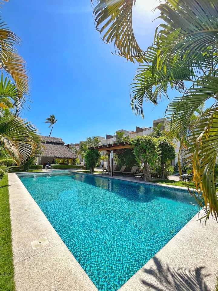 Condo With Private Rooftop: 5 Mins To Beach - Manzanillo, México