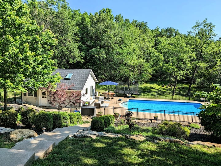 World Cup • Private Pool • 15 Min To Arrowhead - Kansas City, MO